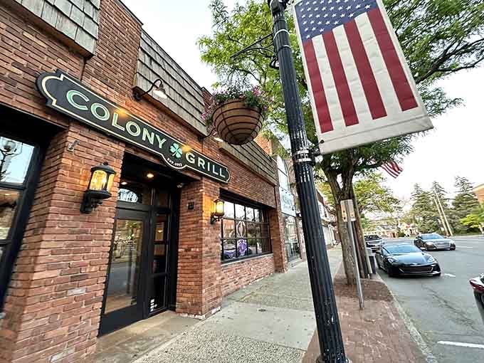 That brick facade and shamrock logo signal you've arrived at thin-crust paradise in Fairfield, Connecticut.