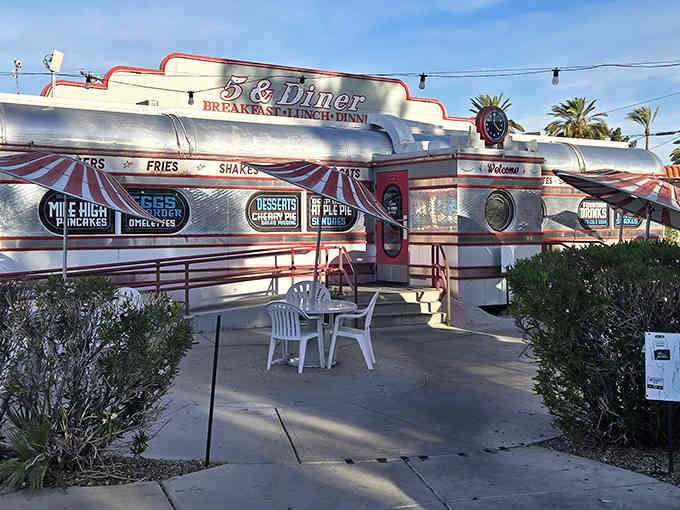 That gleaming chrome exterior isn't just decoration, it's a promise of the deliciousness waiting inside.