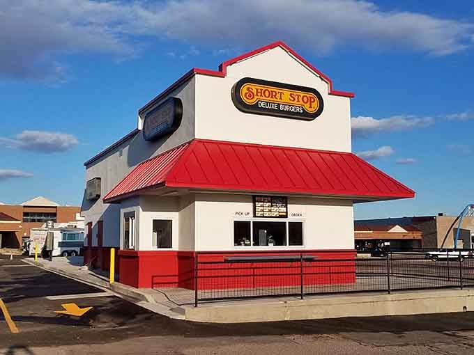 That red roof isn't just architecture, it's a beacon calling hungry souls to burger paradise in Colorado Springs.