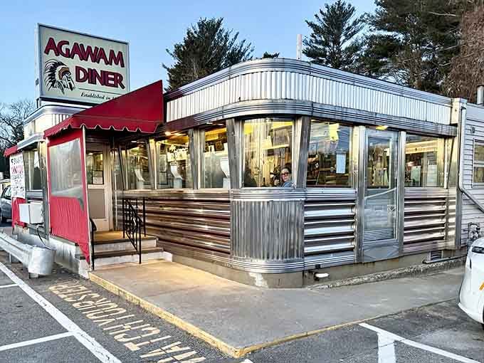 That gleaming chrome exterior isn't just for show, it's a beacon calling you to breakfast salvation on Route 1.