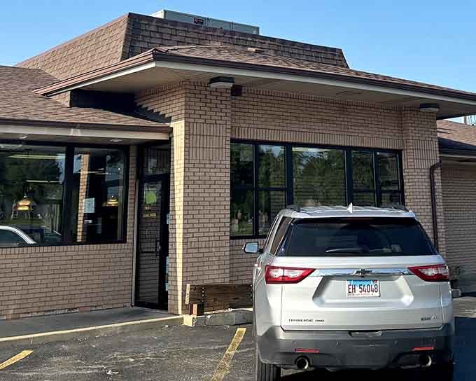 That unassuming brick exterior hides some of the best Greek food in the Chicago suburbs, proving curb appeal is overrated.