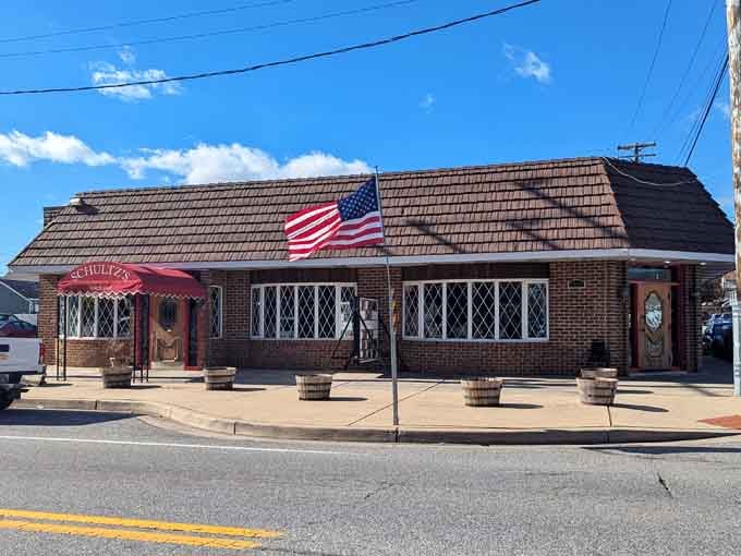 That red awning beckons like a lighthouse for crab lovers, guiding you to Essex's most authentic seafood sanctuary.