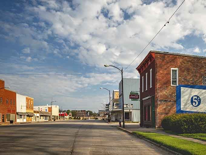 Wide open streets where rush hour means waiting for one car, not sacrificing your sanity to traffic gods.