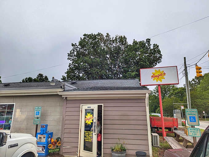 That cheerful sunflower sign is your beacon to breakfast bliss in Garner, North Carolina.
