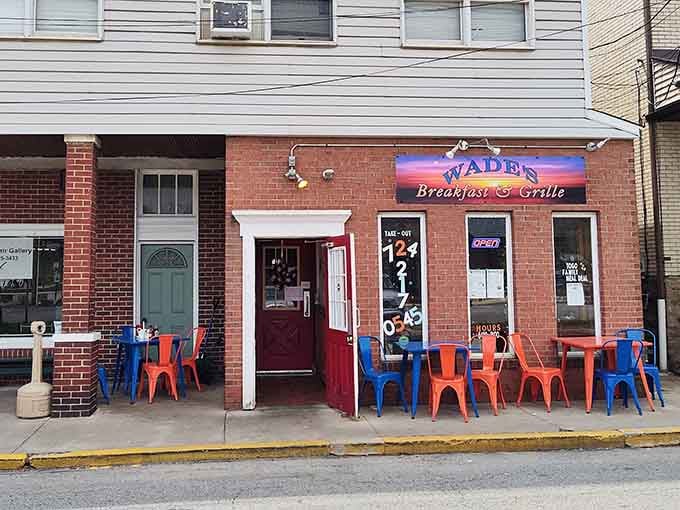 Wade's Breakfast and Grille sits on a corner in Export like a delicious secret waiting to be discovered.