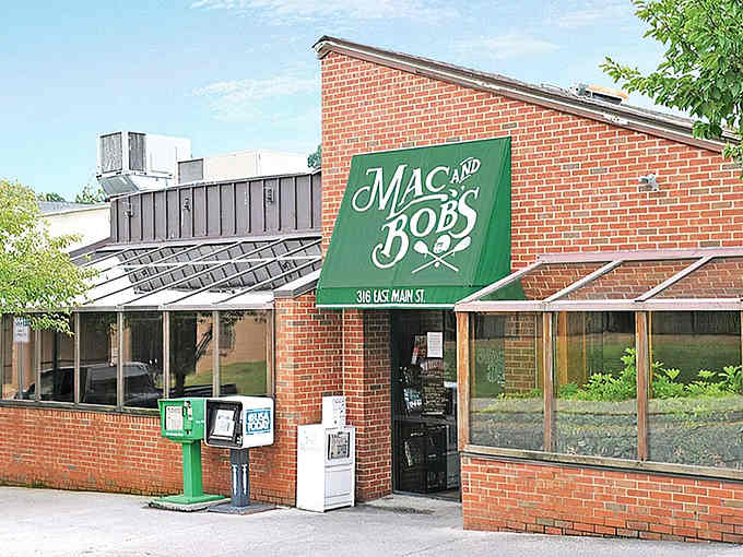 Mac & Bob's sits on Main Street like it owns the place, which it basically does in the hearts of locals.