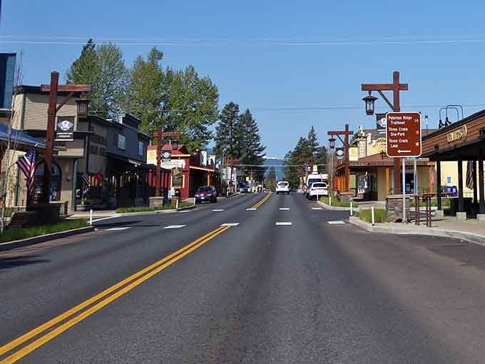 Sisters' downtown stretches out like a Western movie set that decided retirement looked pretty good around here.