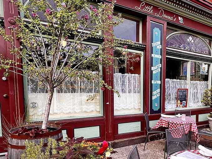Red-checkered tablecloths and vintage charm create the perfect setting where your nonna would feel right at home, bless her heart.