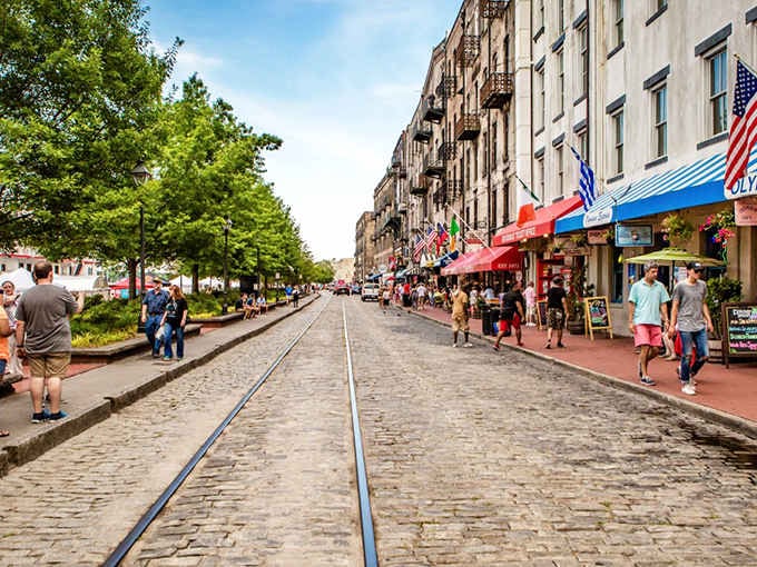 Summer strolls along River Street prove that some things are worth braving Georgia heat and historic cobblestones.