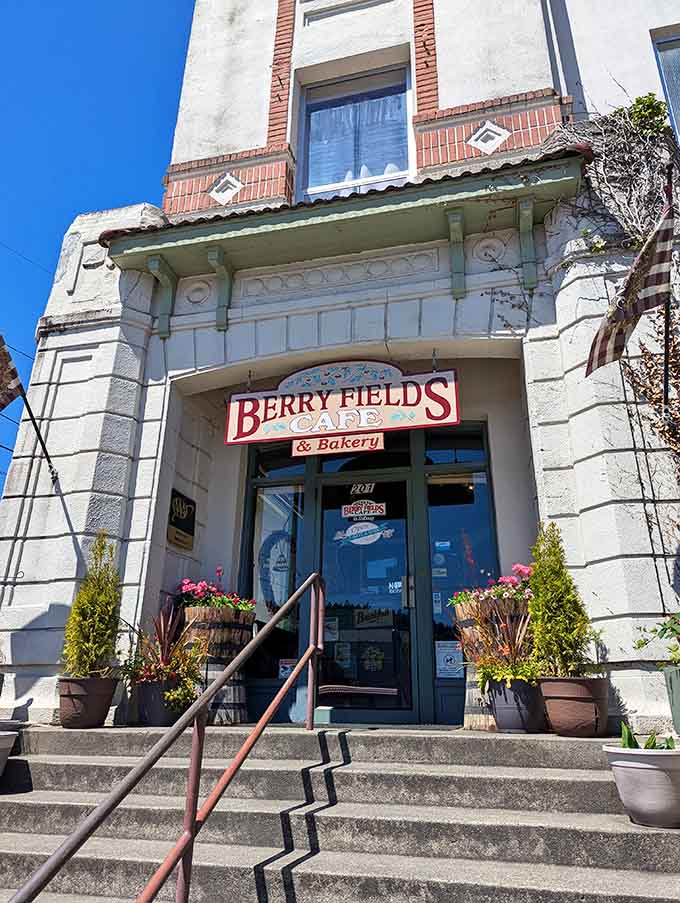 That classic facade promises breakfast dreams inside, and spoiler alert: it absolutely delivers on every delicious one.