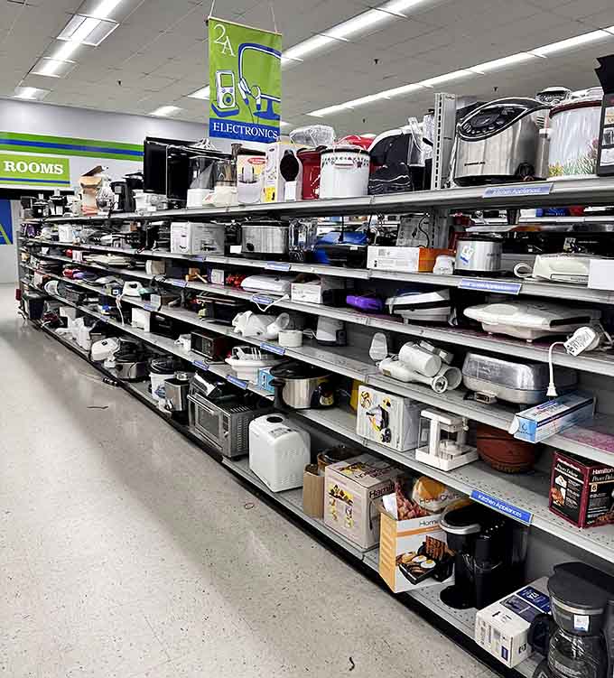 Kitchen appliances and gadgets galore, because someone's unused bread maker could become your new favorite weekend hobby.