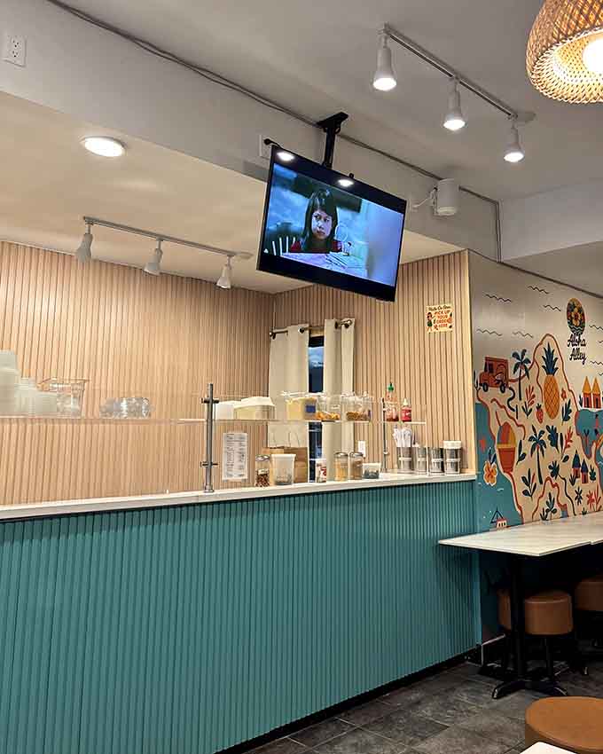 That turquoise counter isn't just pretty, it's where the magic happens and Hawaiian dreams come true.