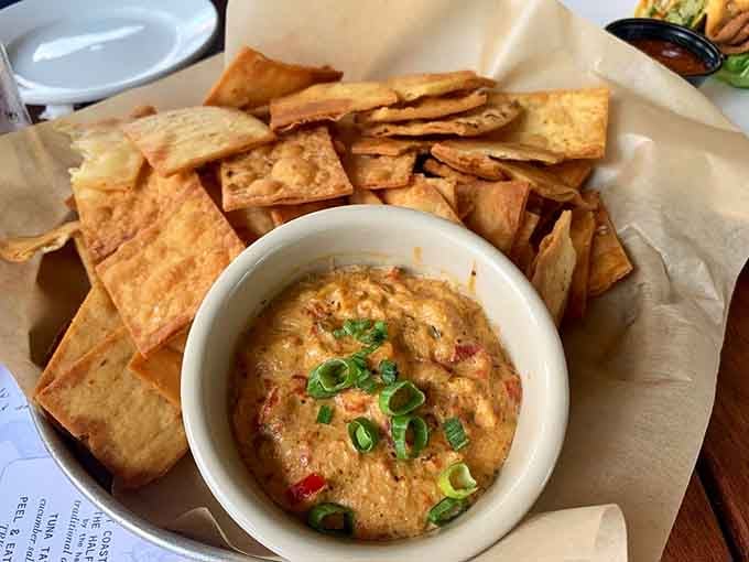Shrimp and crab dip with crackers – because sometimes the best appetizers are the simplest ones.