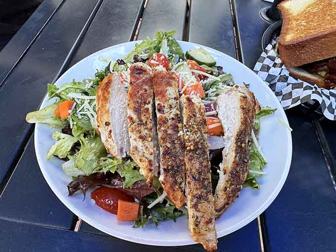 When your salad comes with perfectly seasoned chicken, eating healthy suddenly doesn't feel like a punishment.