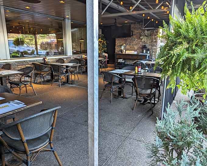 The patio seating lets you enjoy Pittsburgh weather while eating great food, which is basically winning at life.