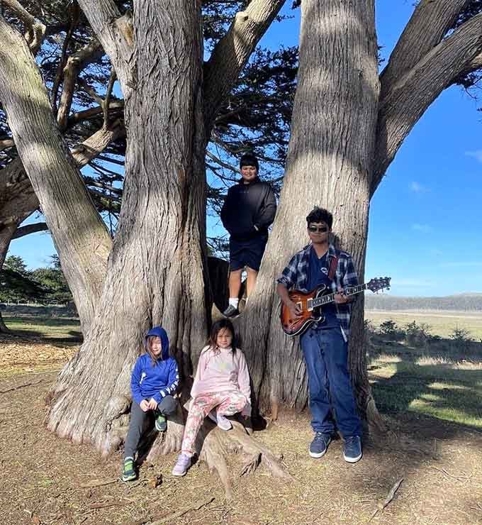 Family photos here automatically become heirlooms, no professional photographer required for once in your life.