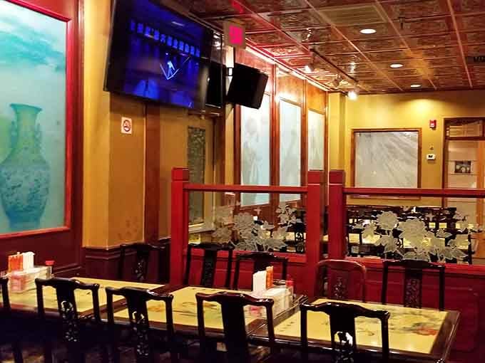 Multiple seating areas mean you can stake out the perfect strategic position near your favorite food station.