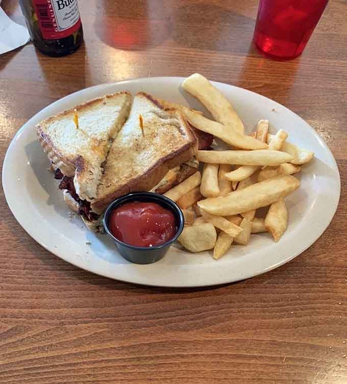 When brisket meets melted cheese on toasted bread, beautiful friendships are formed over crispy fries.