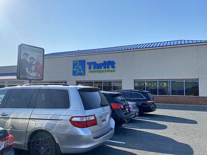 The full parking lot under blue skies proves that Alexandria knows a good deal when it sees one.