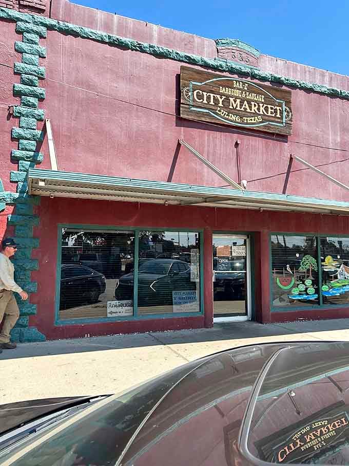 The ornate turquoise trim on this historic building adds unexpected elegance to a place serving seriously down-home barbecue.