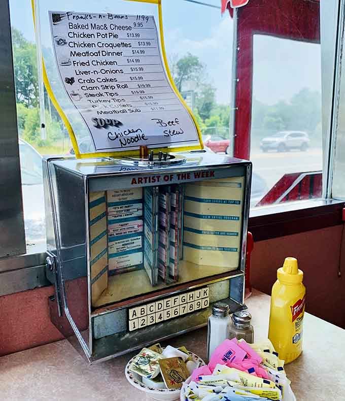 Tabletop jukeboxes remind you of simpler times when choosing music was part of the dining experience itself.