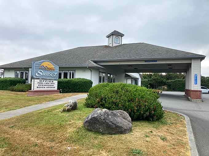 Sunset Oceanfront Lodging lives up to its name, offering front-row seats to nature's nightly color spectacular.