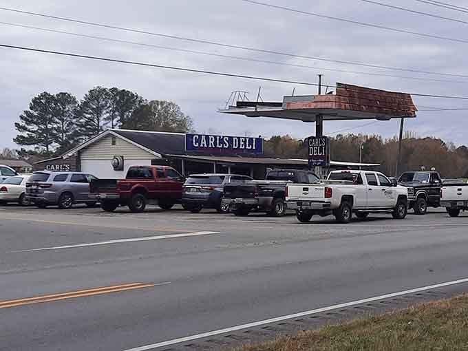 When the parking lot looks like this, you know the locals have spoken and the verdict is delicious beyond doubt.