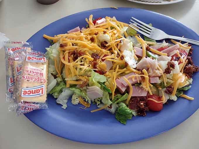 Even the salads here come loaded with enough toppings to make you feel virtuous and satisfied simultaneously.