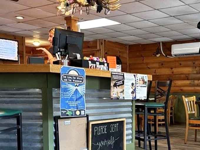 The order counter where dreams are placed and massive breakfast platters are born into this hungry world.