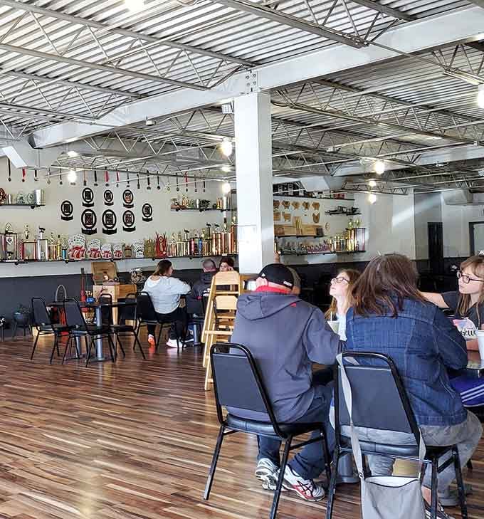 When the dining room fills up with happy customers, you know the word is out about this place.