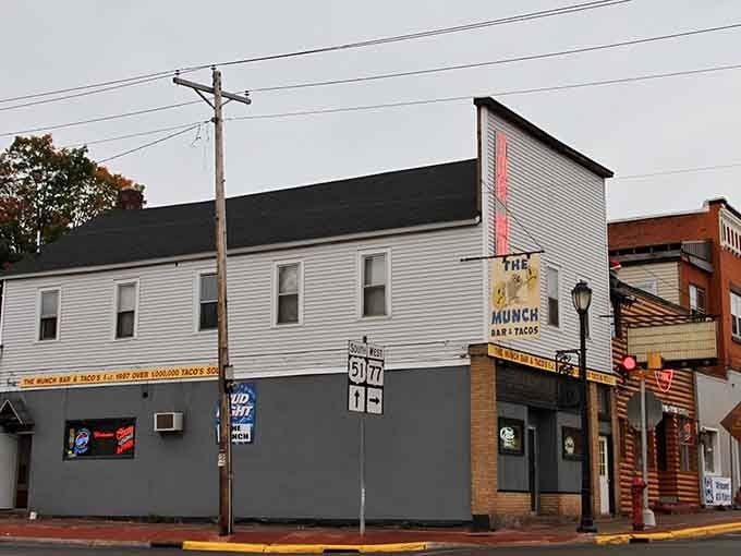 The Munch serves tacos and cold ones where Highway 51 meets local appetite at budget-friendly intersection points.