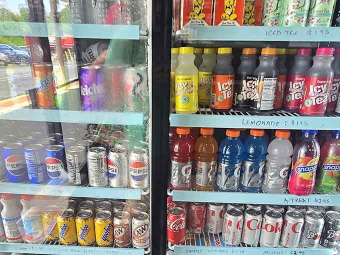 A proper drink selection with all the classics, from Pepsi to iced tea, ready to wash down perfection.