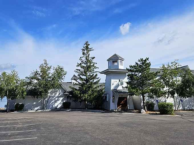 The exterior view shows off that New England charm transplanted perfectly into the heart of Minnesota lake country.