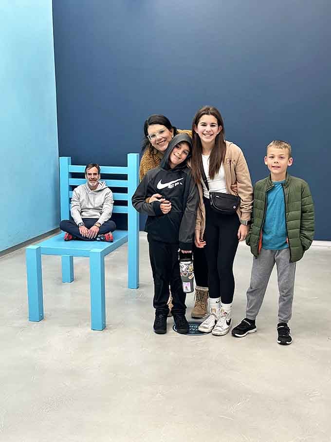 Family photos where everyone's the same size are overrated anyway, right? This is way more interesting.