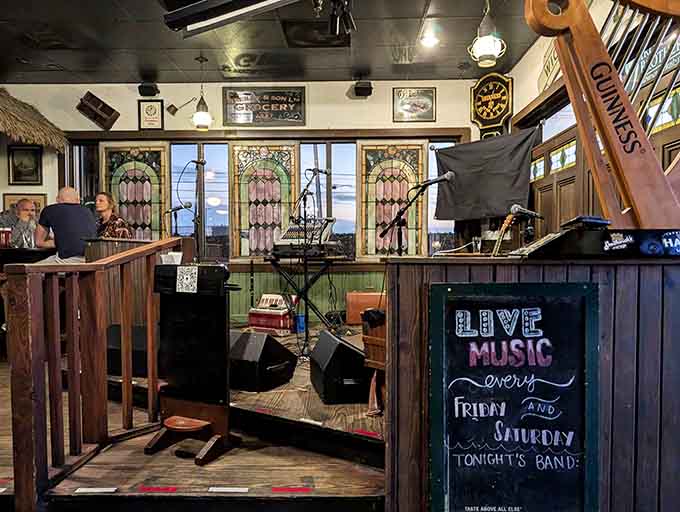Live music on weekends turns dinner into an experience, with that stage ready to host your new favorite band.
