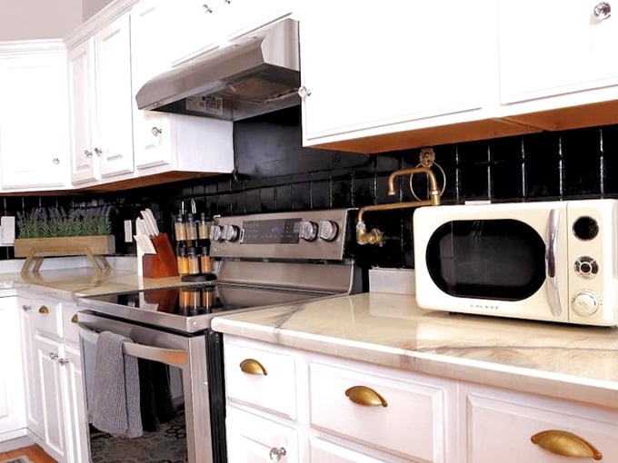 A fully equipped kitchen where you can prepare feasts worthy of your castle, or just reheat last night's pizza royally.