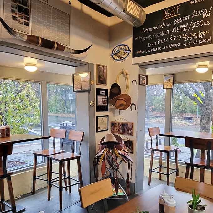 Window seats offer natural light and people-watching while you work through your plate of smoky perfection.