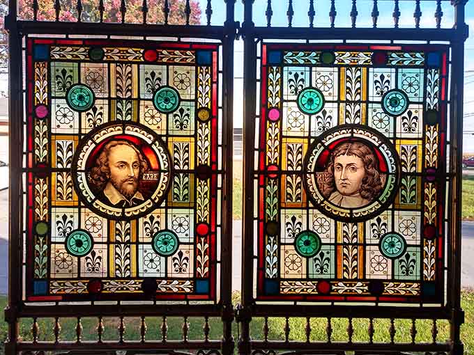Stained glass this beautiful deserves better than sitting in someone's basement&mdash;it deserves your living room window.