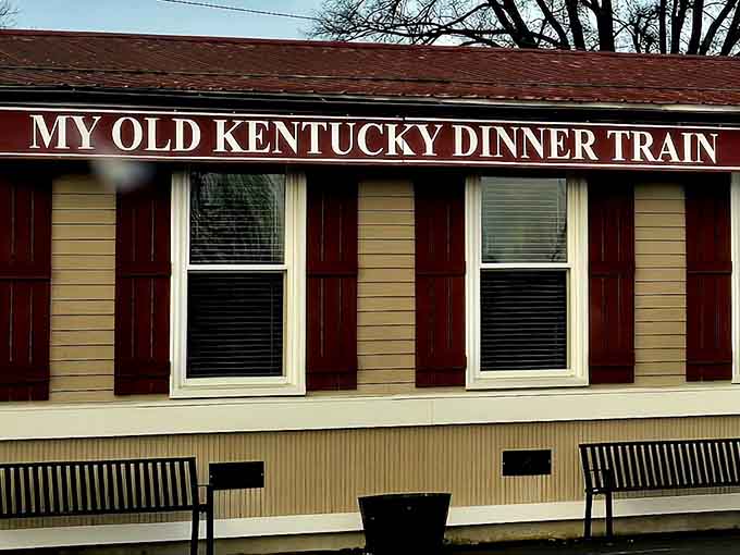 The My Old Kentucky Dinner Train combines two great loves: eating well and not having to drive anywhere.
