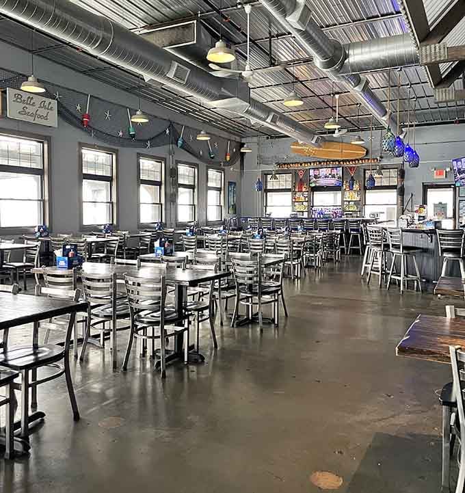 Spacious dining room with plenty of seating for families and groups who want to enjoy fresh seafood in comfortable surroundings.