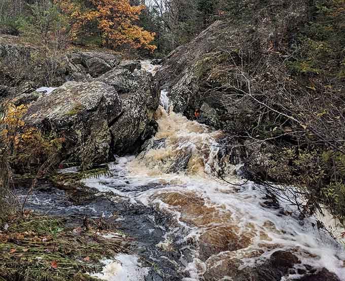 Even the small waterfalls here put on a show worthy of stopping and staring like a tourist.