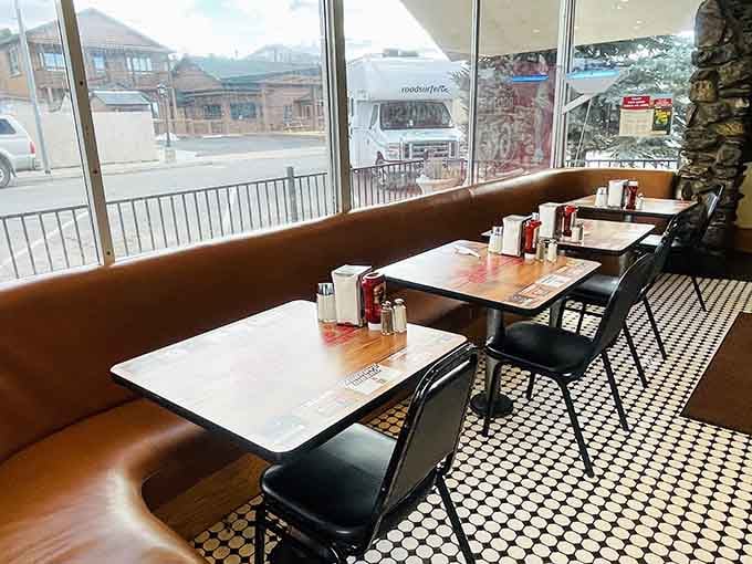 Window seats with a view of Williams and enough retro charm to make your heart skip a beat.