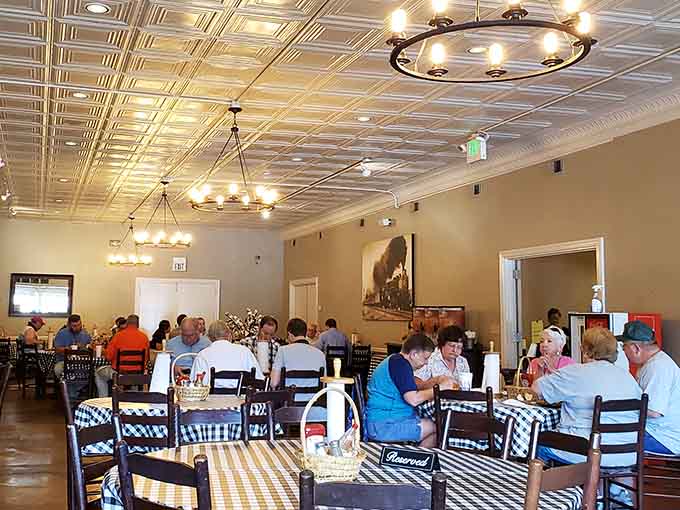 Full tables and happy faces tell you everything you need to know about what's coming from that kitchen.