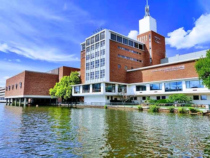 The Museum of Science sits ready to spark curiosity in visitors of absolutely every age and interest.