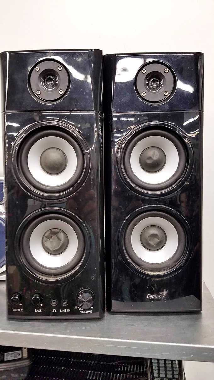 These vintage speakers could bring your music collection back to life for a fraction of retail cost.