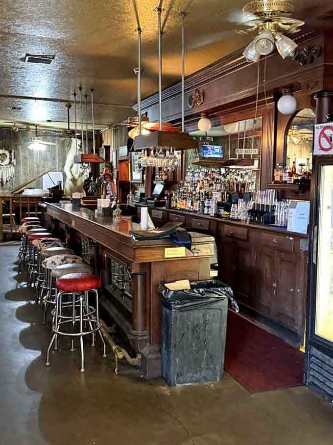 This classic bar area has served everything from coffee to cocktails, keeping travelers refreshed since before air conditioning existed.