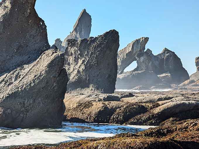 Point of the Arches lives up to its name with formations that look like nature's own triumphal gateway.