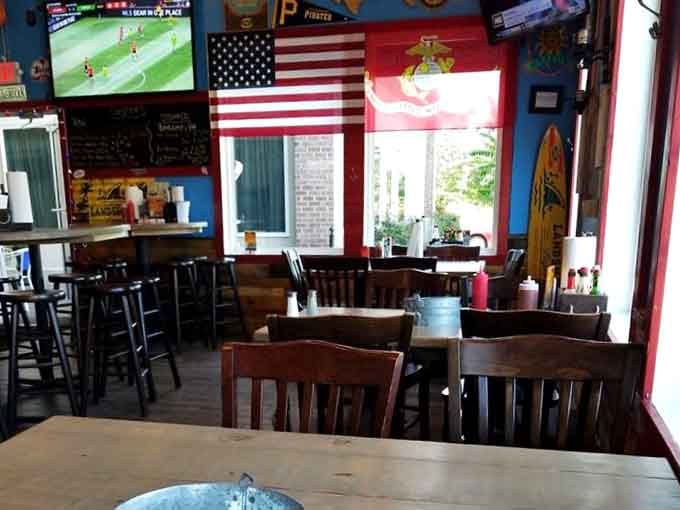 Casual seating and patriotic decor remind you this is America's favorite kind of seafood spot.