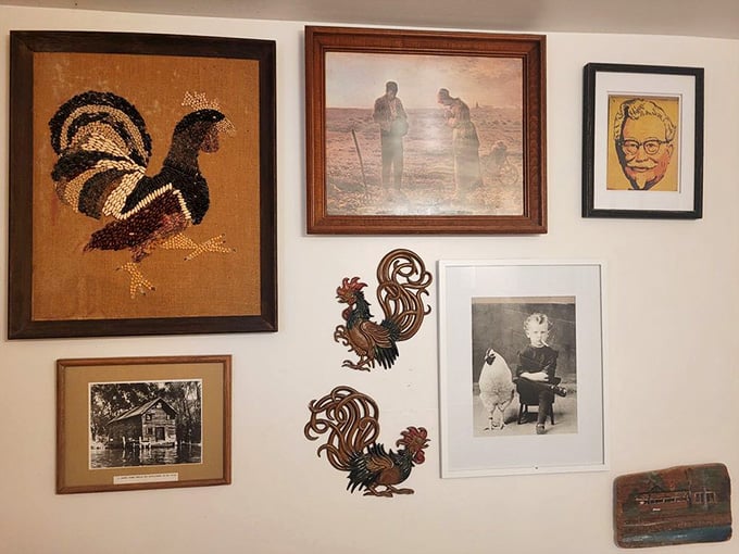 Wall art featuring roosters and vintage photos, because every great Southern spot needs proper character and soul.
