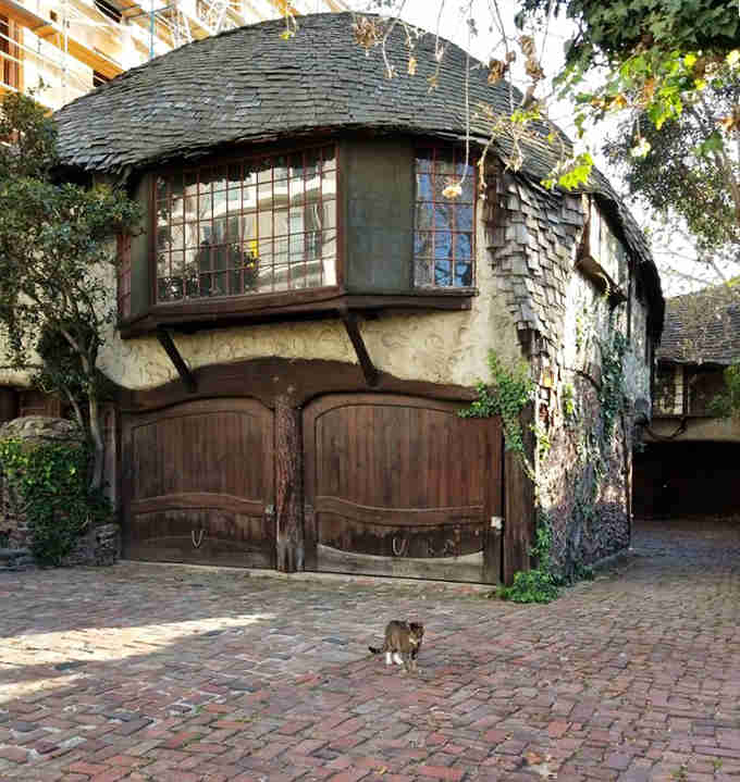 Hobbit meets Hollywood in this whimsical dwelling where curved doors and organic architecture defy every conventional rule.